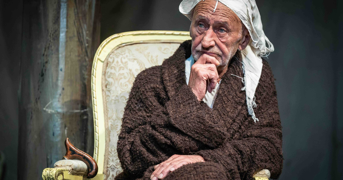 25 éve látható a Képzelt beteg Reviczky Gábor főszereplésével a Pesti ...